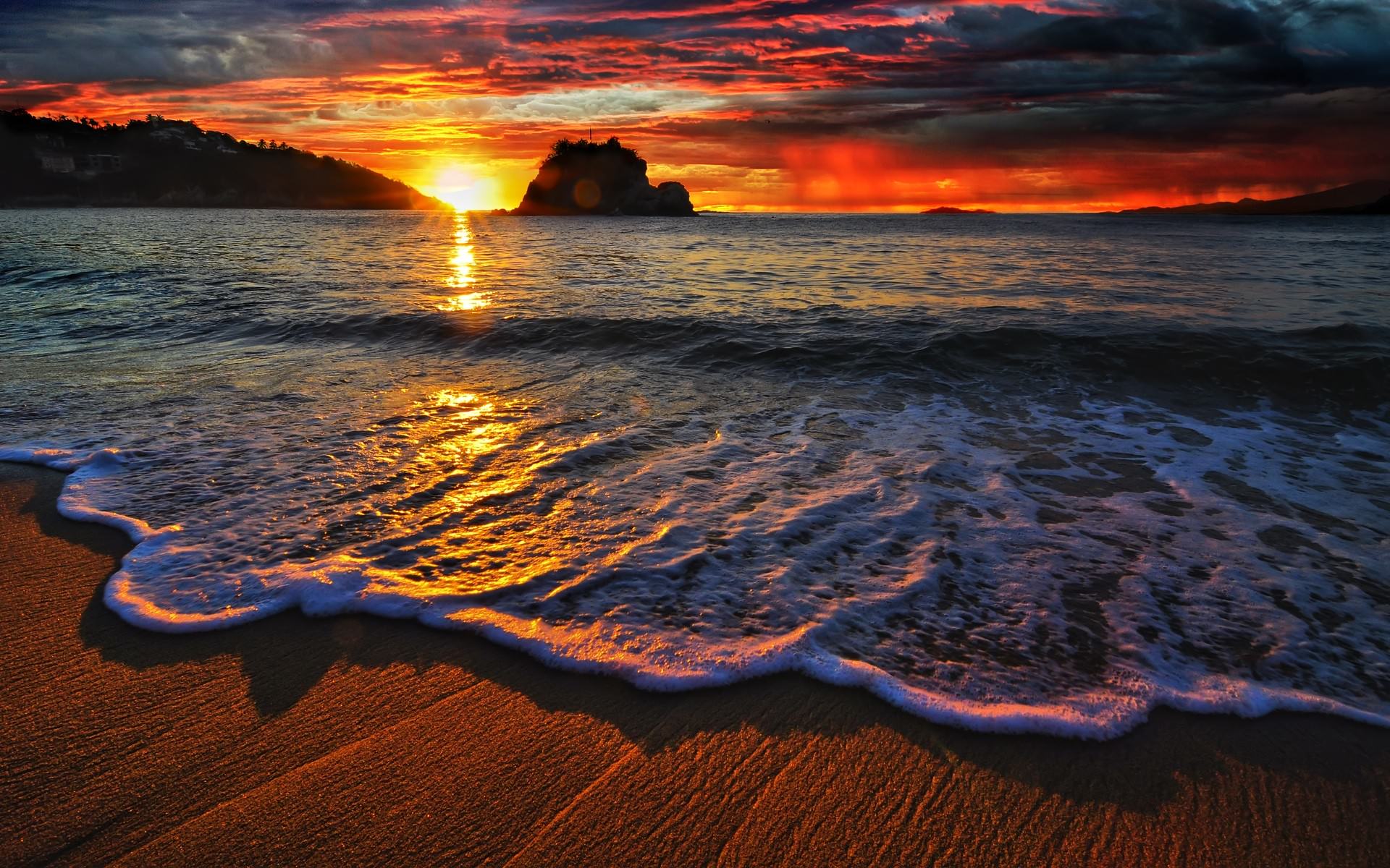 10 Best Beach Sunset Desktop Wallpapers FreeCreatives 10 Best Beach Sunset Desktop Wallpapers FreeCreatives